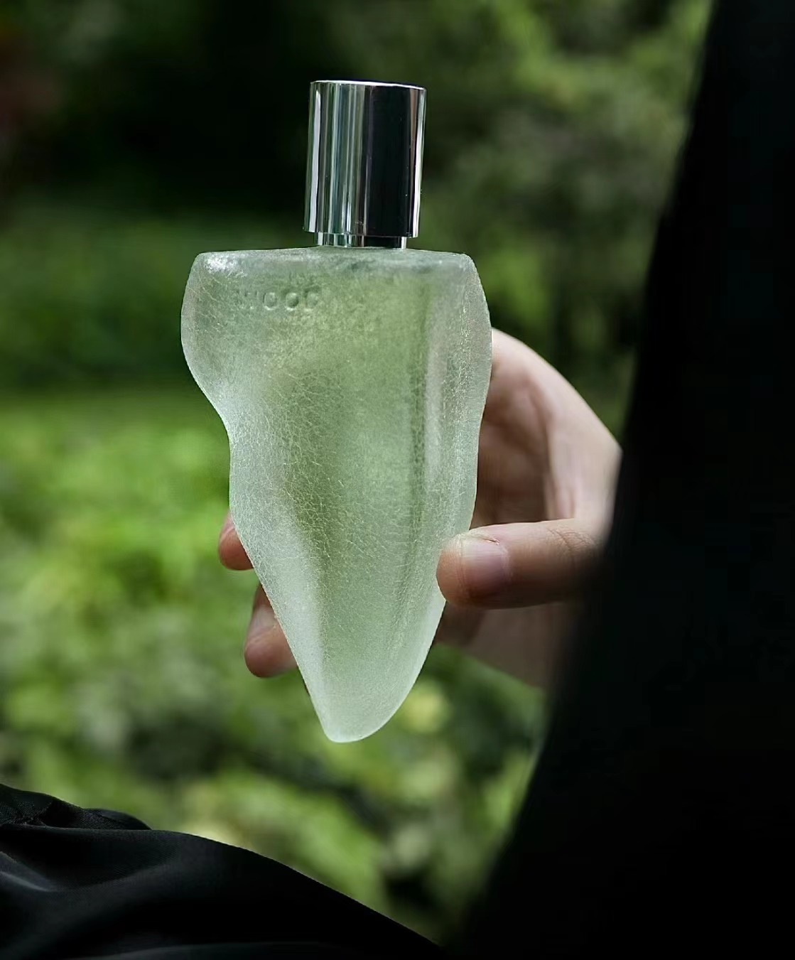 Scented Symphony: Choosing the Perfect Perfume to Harmonize with Your ...